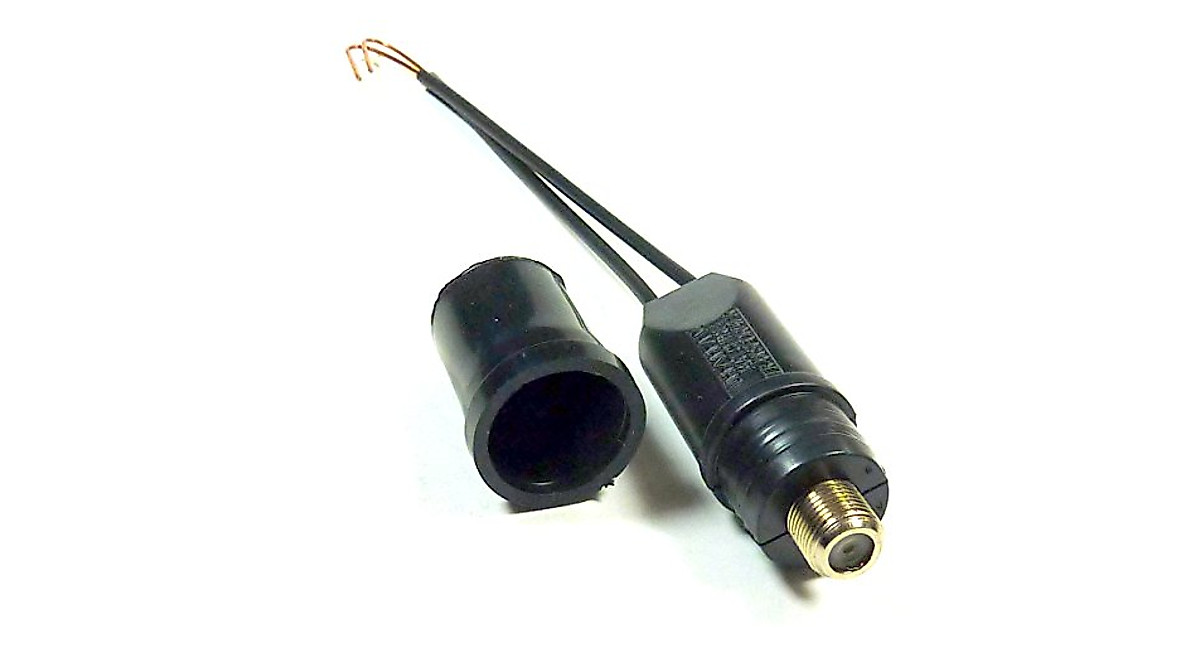 Connect Antenna to TV: 3-Pk Balun 300 to 75 Ohm VHF/UHF/FM