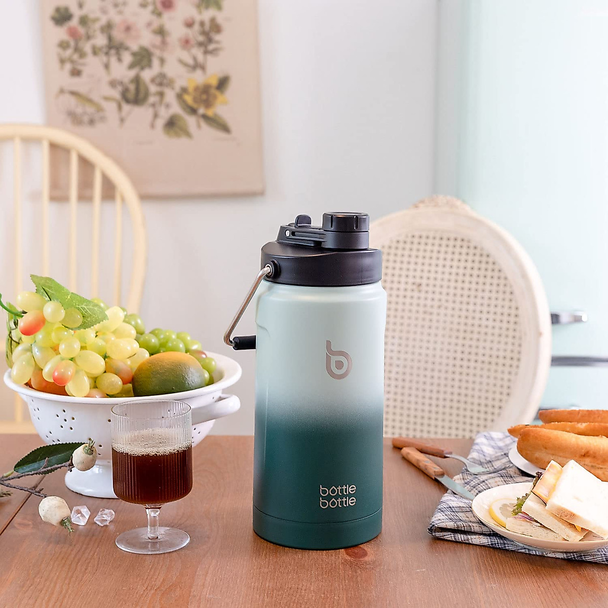 BOTTLE BOTTLE Insulated Water Bottle 64 oz with Straw and Dual-use Lid Half Gallon Water Jug Vacuum Stainless Steel for Workout and Sports Insulated Beer Growler with Handle（Black）