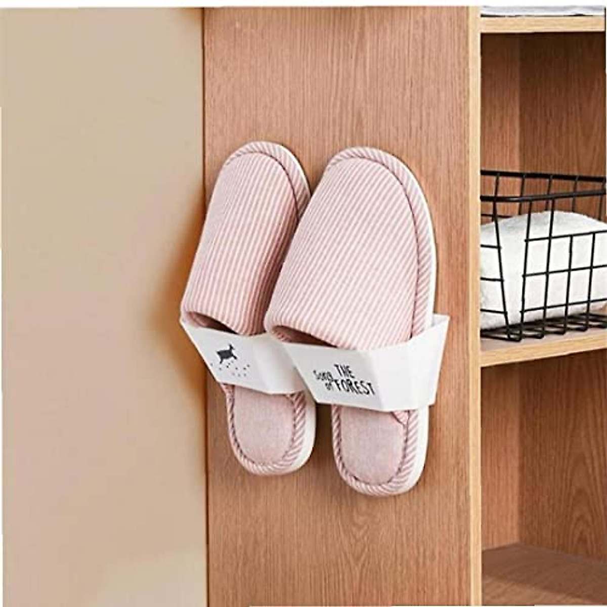1pc Shoes Storage Rack Shoes Shelf Organizer Convenient Wall-Mounted Adhesive Shoes Rack Wall Hanging Shoes Organizer Hanger Random Style