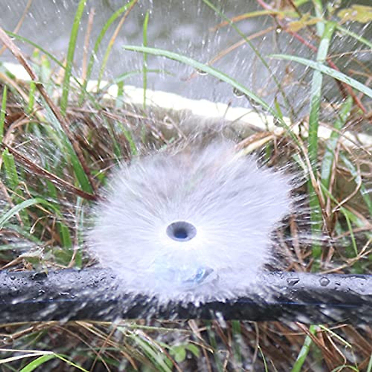 Juzizj 100 Pack Adjustable Irrigation Drippers 1/4 Inch Emitter Dripper 360 Degree Full Circle Pattern Water Flow Drip Emitter Micro Drip Irrigation Sprinklers for Home Garden Lawn(Black)