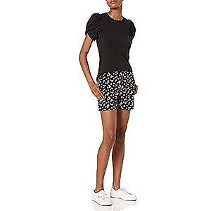 Amazon Essentials Women's Classic-Fit Twist Sleeve Crewneck T-Shirt, Black, Medium