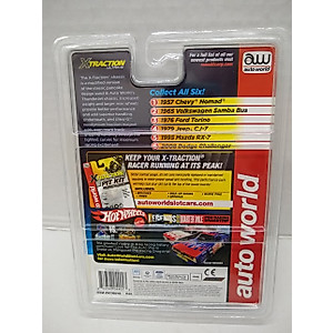 Auto World SC368-1 1957 Nomad HO Scale Electric Slot Car - White