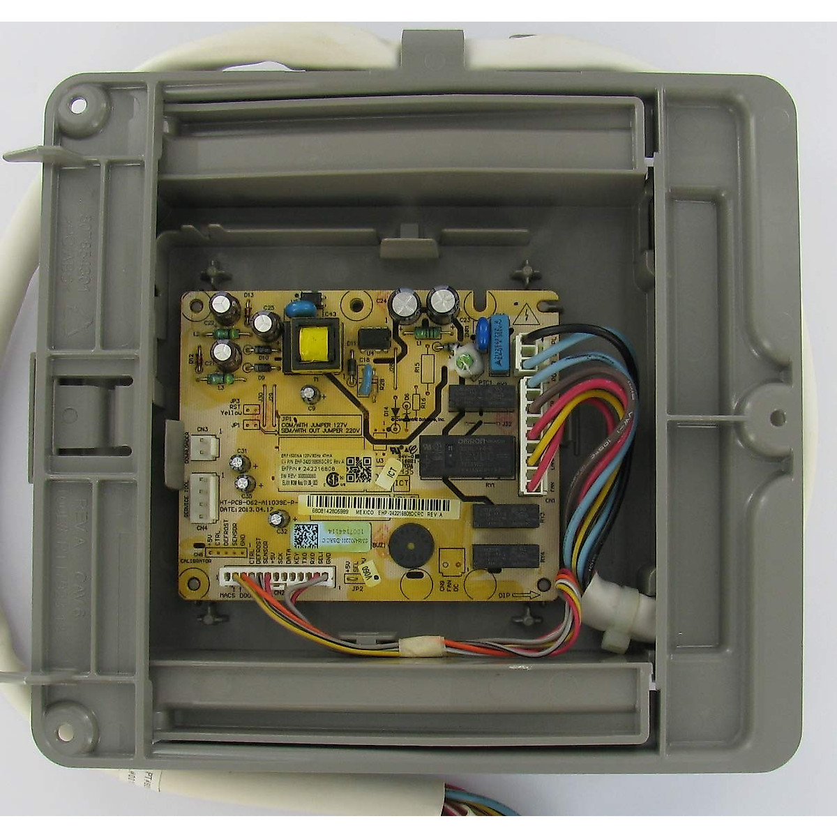 CoreCentric Remanufactured Refrigerator Electronic Control Board Replacement for Frigidaire 5303918679