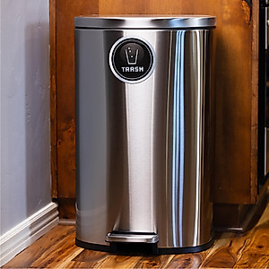 Trash and Recycle Magnets for Kitchen Cans and Recycling Bins, Dual Trash and Recycle Magnet for Garbage Cans, 2 Silver Round Magnetic Sticker, 5.5 x 5.5 Inch Home Outdoor Waste Bin