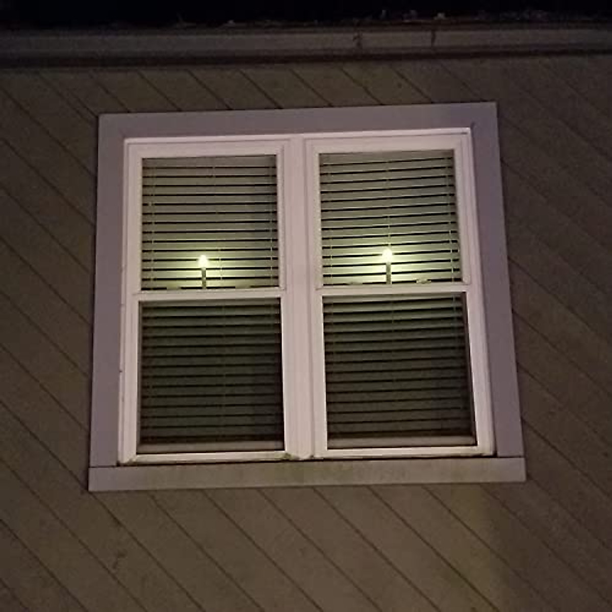 Amagic 24Pcs LED Taper Candles with Cream White Flickering Light, HP Candles Floating, Battery Operated Taper Candles, Handheld Electric candlesticks for Fireplace Church Party Christmas