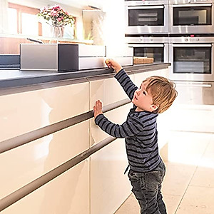 Qdos Safety Adhesive Aluminum Stove Guard - Complements Modern Kitchen Designs - Fits Cooktops & Most Freestanding Stoves - Protects from Front & Sides - Easy to Install - Quick Removal for Cleaning