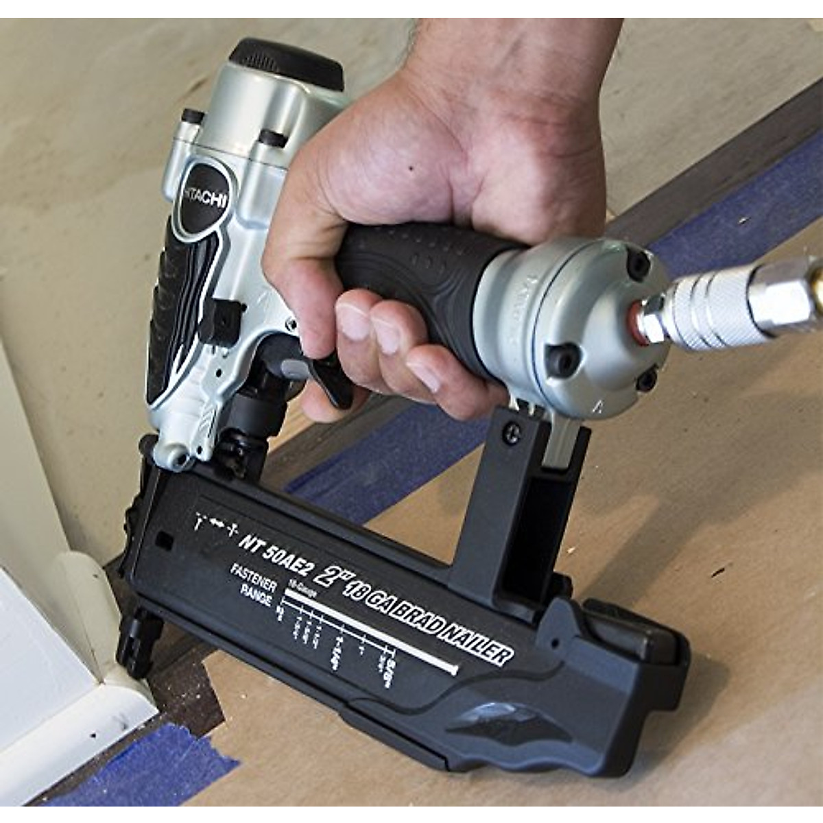 Hitachi NT50AE2 18-Gauge 5/8-Inch to 2-Inch Brad Nailer