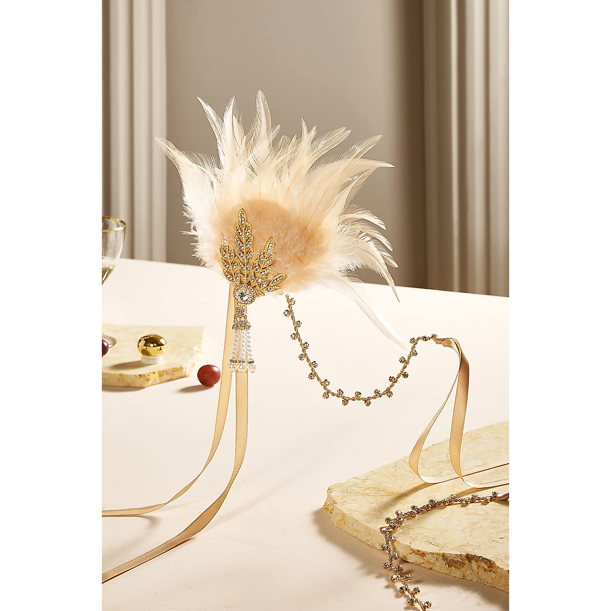 BABEYOND Art Deco 1920's Flapper Great Gatsby Inspired Leaf Medallion Pearl Headband Feather (Gold and Champagne Feather)