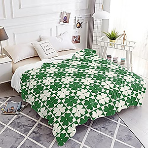 Luxury Extra Soft Throw Blanket St. Patrick's Day Clover Pattern Flannel Fleece Reversible Blankets Weighted Super Warm Cozy Couch Blanket 40x50Inches