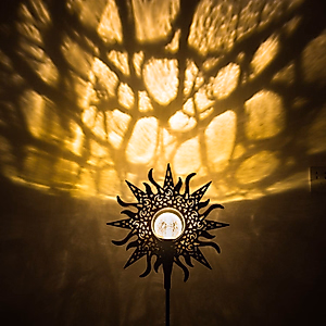 Solar Lights Outdoor Garden Decor,Waterproof Metal Sun Moon Decorative Stakes Crackle Globes Decoration for Walkway,Yard,Lawn,Patio(2 Pack)