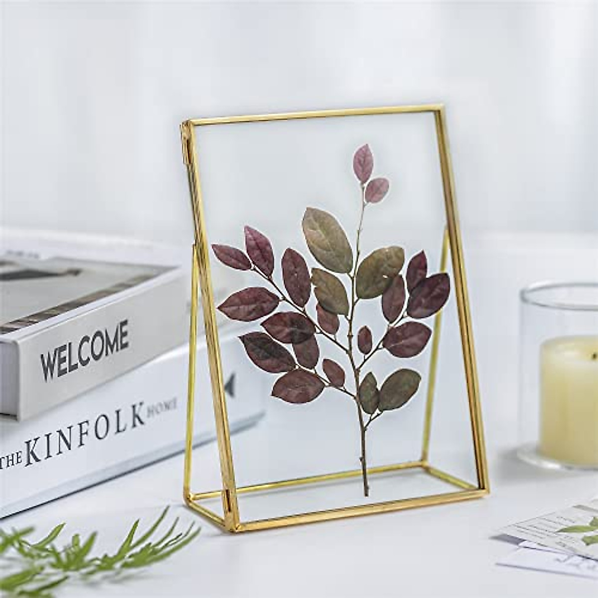 NCYP Glass Table Signs for Wedding - Small 5x7 Inches Place Card Holder - Gold Glass Photo Frame - Rectangle Display Brass Frame for Pressed Dried Flowers, Centerpiece (Glass Frame Only)