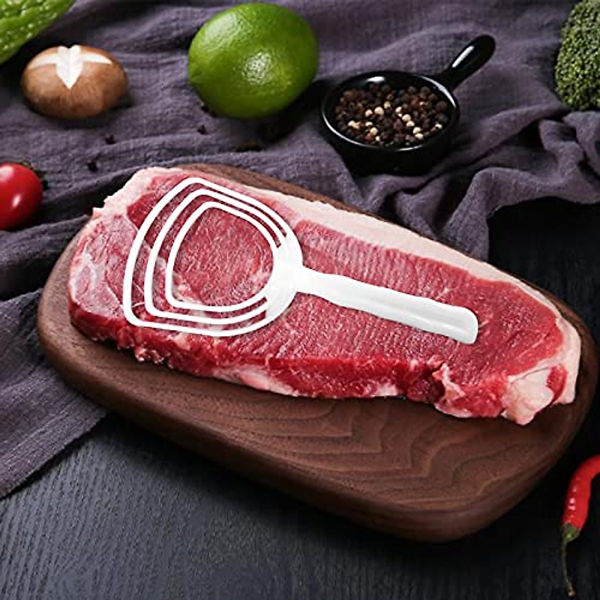 2 Pieces Meat Scraper Bone Dust Scraper Bone Scraper，Professional Square Polyethylene Bone Dust Scraper, Kitchen Catering Kitchenware Square Bone Fish Scales Dust Remover (White)