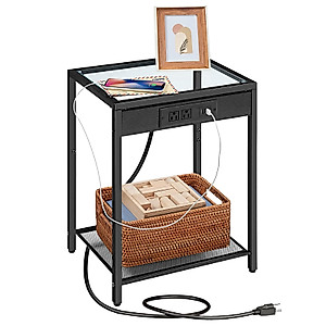 HOOBRO Side Table with Charging Station, Set of 2 End Tables with USB Ports, Nightstand for Tight Spaces, Tempered Glass, Modern Metal Frame, for Office, Bedroom, Living Room, Black BK76UBZP201