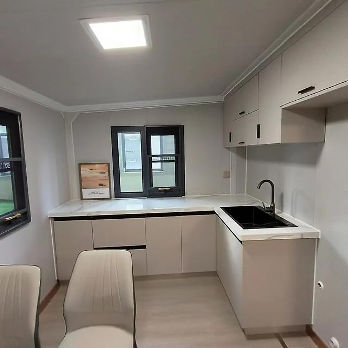 Luxury Portable & Mobile Homes - 30ft & 40ft Options | Free Fully Furnished Interiors | Modern Design | Ready-to-Live Solutions for Ultimate Comfort!