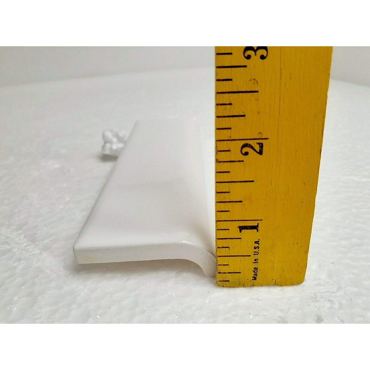 Bright White Arctic 2x6 in Ceramic Tile Mud Cap Bullnose Trim Edge 2 x 6 inch Mudcap Daltile Color 0190 Box 5 Piece