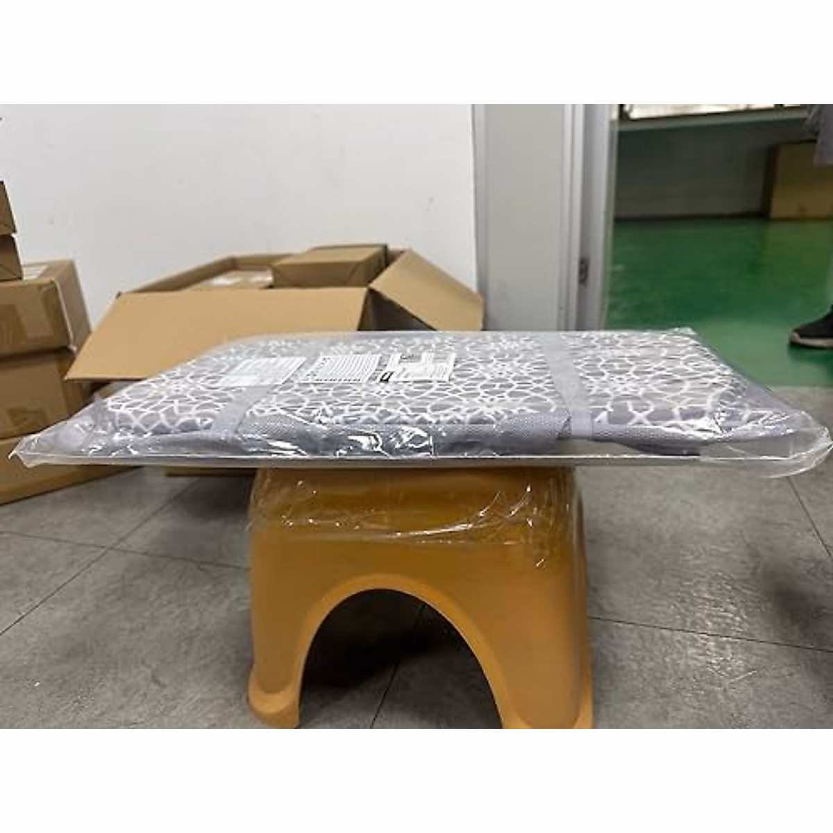 YOHOM Portable Laundry Caddy, Collapsible Basket Tote, Space-Saving Foldable Laundry Hamper, Pop-Up Storage Basket with Long Carry Handles for Dorm Dirty Clothes (Gray Flower, Large)