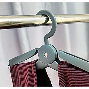 Fineget Travel Hangers Foldable Collapsible Plastic Hangers Portable Non Slip Clothes Hangers for Laundry Car Camping Grey Hangers Quick Drying 2 Pcs