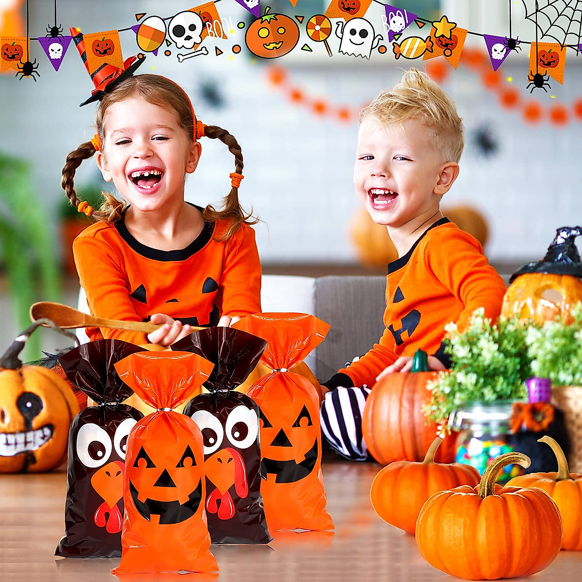 100 Pcs Thanksgiving Treat Bags 10.8'' x 5'' Pumpkin Turkey Candy Bags Fall Funny Face Cellophane Goodies Bags with 100 Twist Ties for Halloween Trick or Treat Fall Thanksgiving Party Supplies