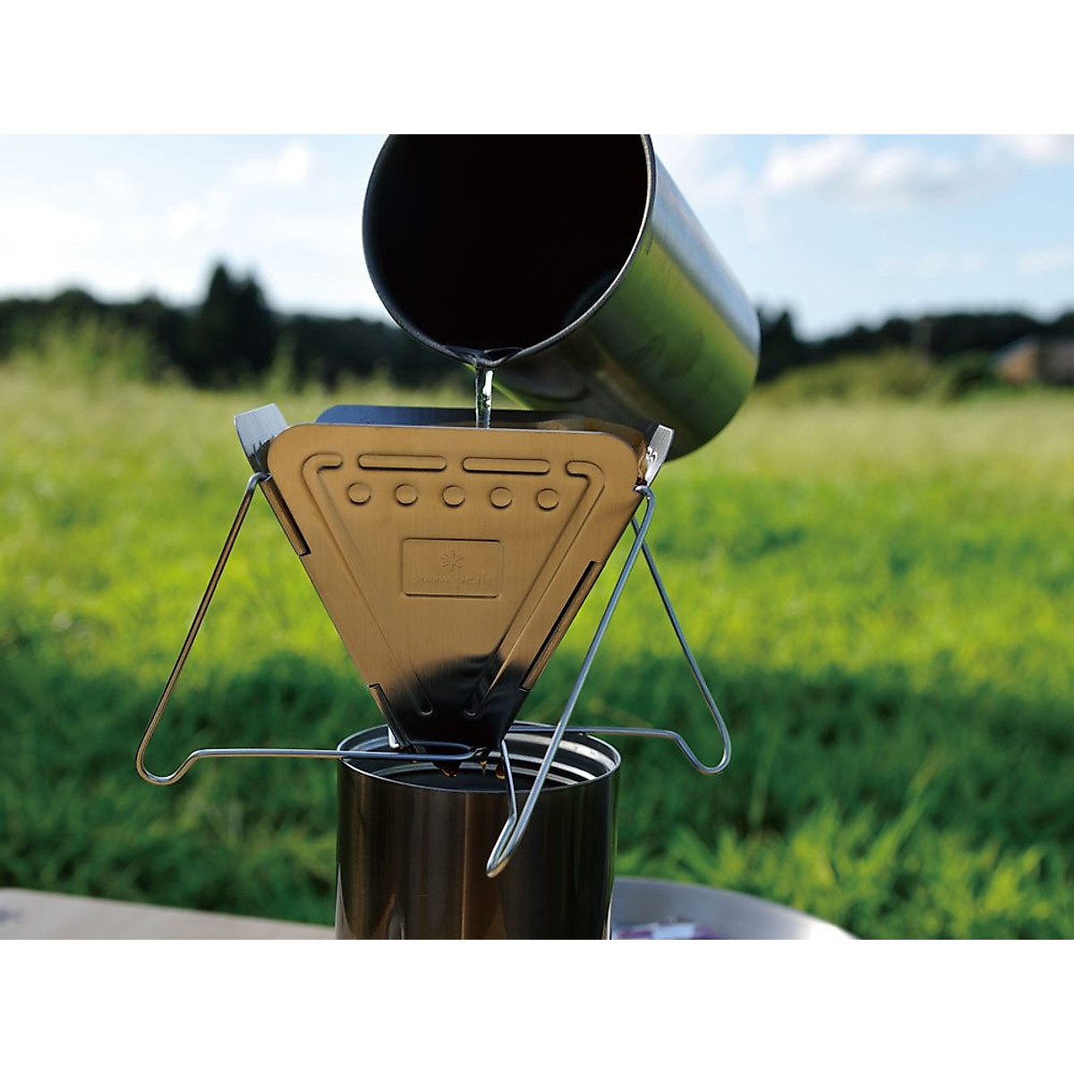 Snow Peak Collapsible Coffee Drip - Durable & Portable Pour-Over Coffee Gear - Stainless Steel Coffee Dripper for Camping & Backpacking Trips - Foldable for Easy Packing
