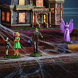 Department 56 Village Lily Munster Figurine, 3 Inch, Multicolor,6005636