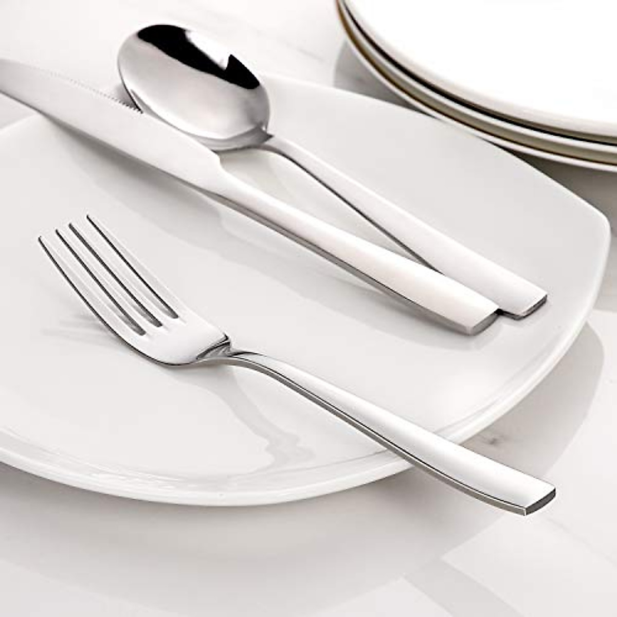 Hiware 12-piece Dinner Forks, Extra-Fine Stainless Steel Forks for Home, Kitchen or Restaurant, Mirror Finish, Dishwasher Safe, 8 Inches
