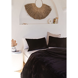Sophia-Art 3 Pcs Ultra Luxury Rayon Velvet Bedding Boho Solid Duvet Cover UO Comforter Cover (Black, King 90"x104")
