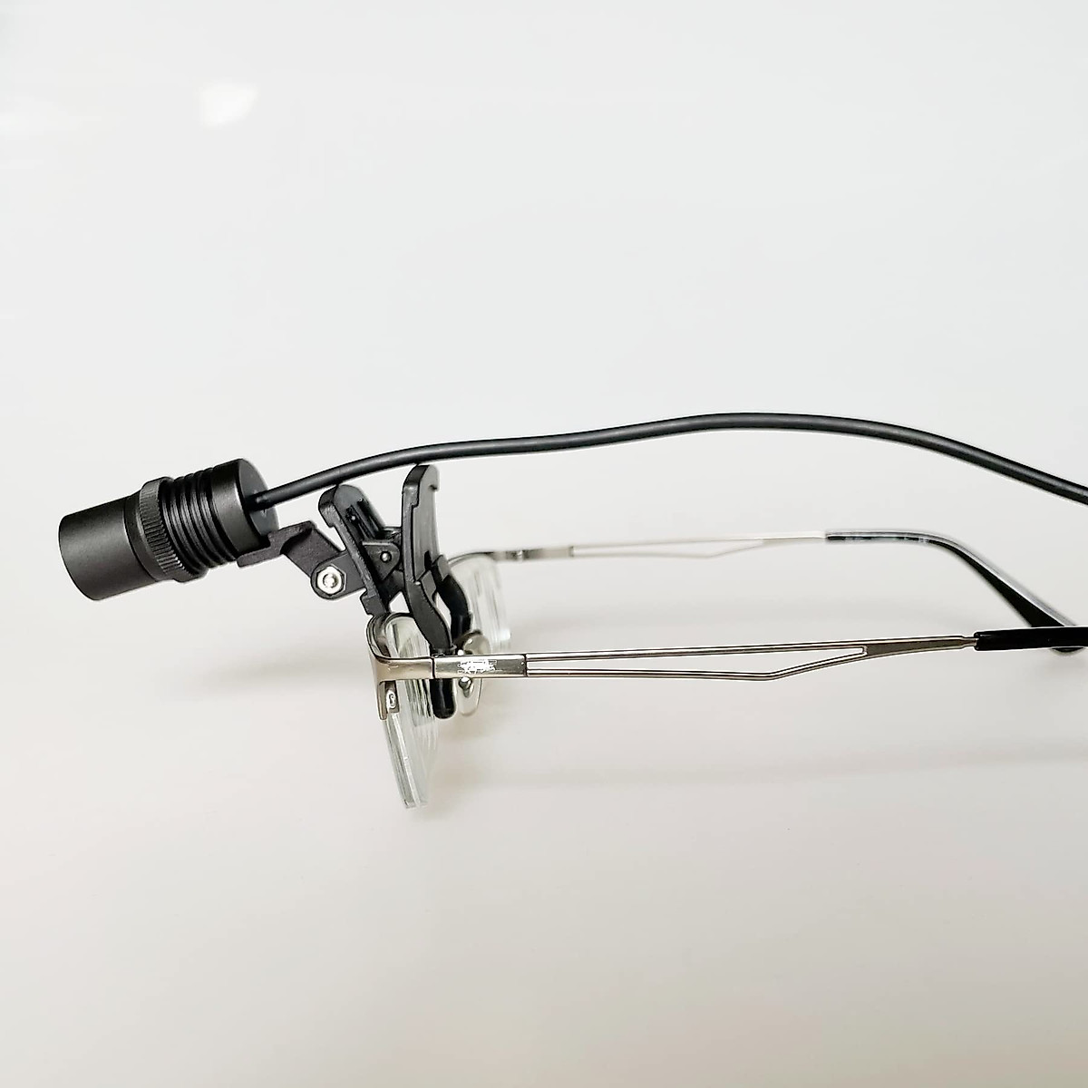 Songzi Optics Adjustable Lightspot Max 90,000Lux@200mm Distance Surgical Dental Headlight Medical Headlamp 10 Hrs Battery Using for Spine Digestive Stomatology Brain Surgery Plastic Surgery