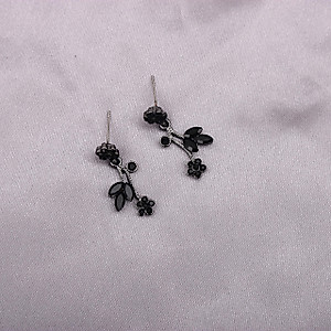 QLLYHLH Brides Bridesmaid Flower Leaf Choker Necklace Dangle Earrings Link Bracelet Austrian Crystal Wedding Jewelry Set for Prom Costume Party Accessories for Woman(Black-Gun plated)