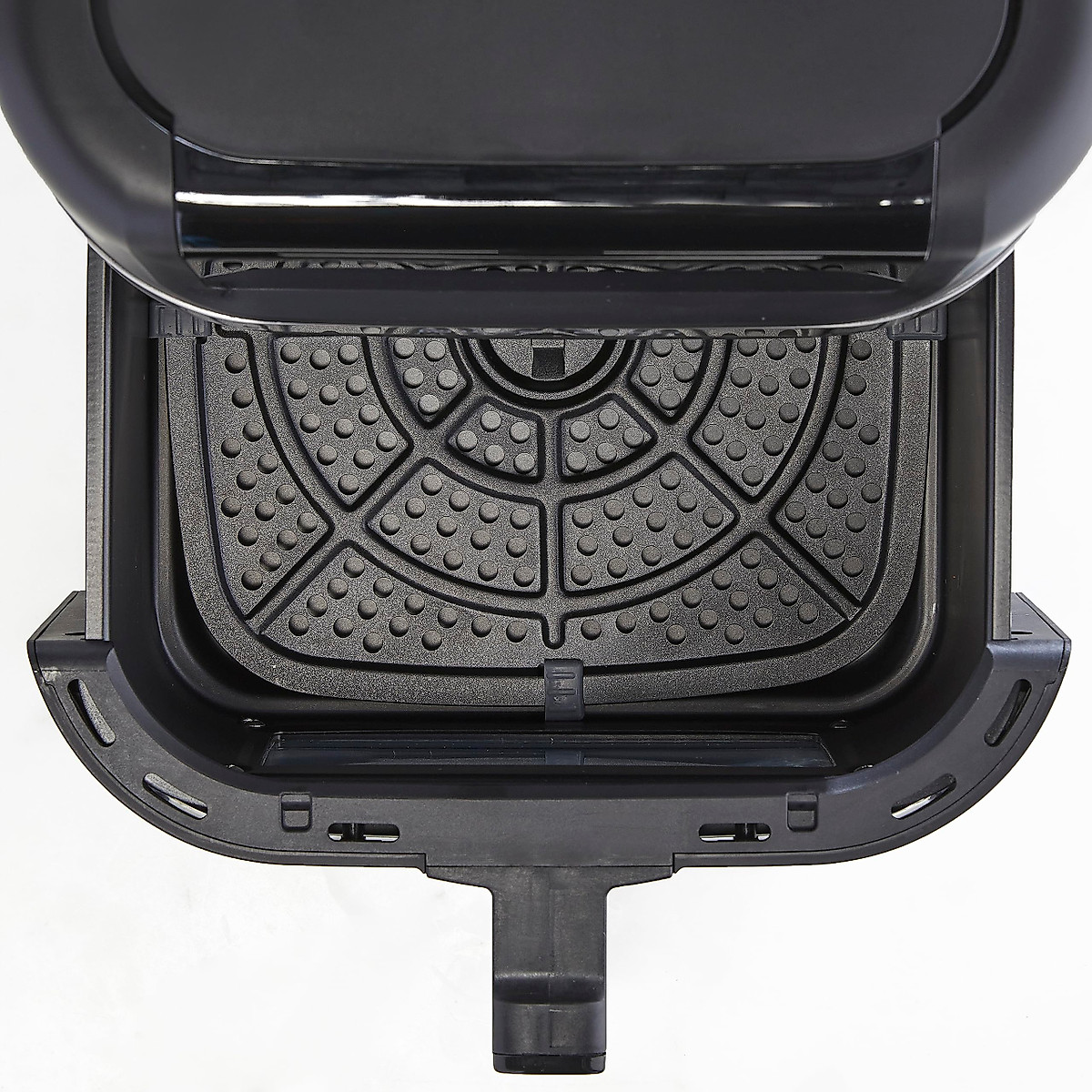 West Bend Air Fryer 7-Quart Capacity with Digital Controls View Window and 13 Cooking Presets, Nonstick Frying Basket, 1700-Watts, Black