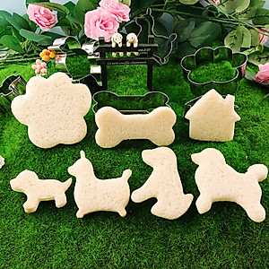 Dog treats Cutters Set 11 Pieces,5 Dog Bone 3 Footprint 2 Dogs 1House Dog Cookie Cutter sets Different Sizes Mini Small Medium Big Cut Out for Homemade Treats and Baking