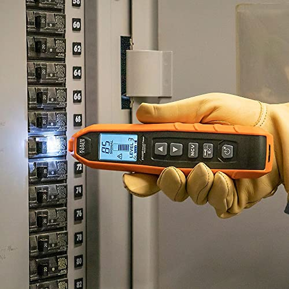 Klein Tools ET450 Advanced Circuit Breaker Finder and Wire Tracer Kit for Energized and Non-Energized Breakers, Fuses, and Wires