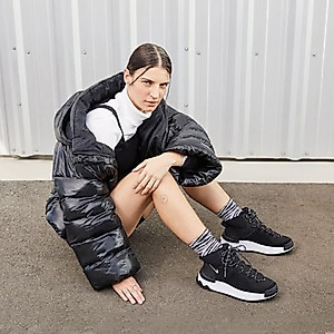 NIKE Women's Sneaker, Black White Black, 8