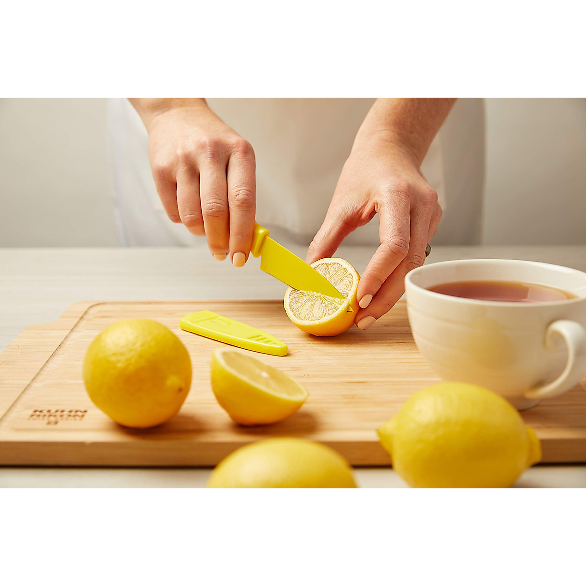 Kuhn Rikon Colori Non-Stick Straight Paring Knife with Safety Sheath, 4 inch/10.16 cm Blade, Lemon