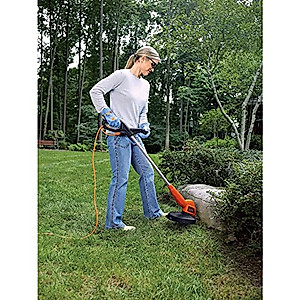 BLACK+DECKER String Trimmer, Electric Automatic Feed, 13-Inch, 4.4-Amp (ST7700)