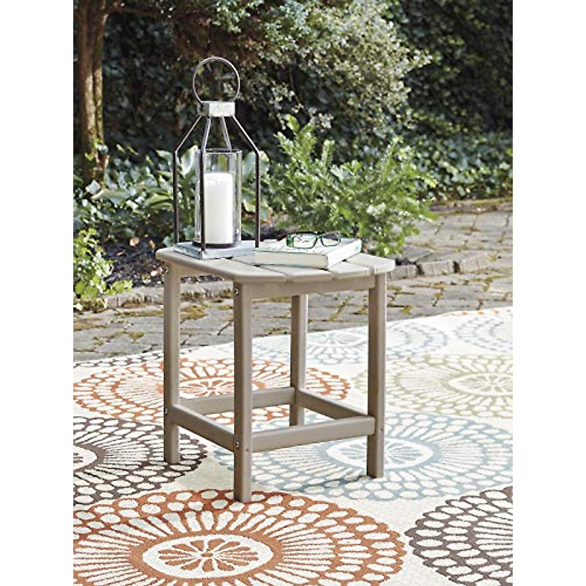 Signature Design by Ashley Sundown Treasure Outdoor Patio HDPE Weather Resistant End Table, Brown