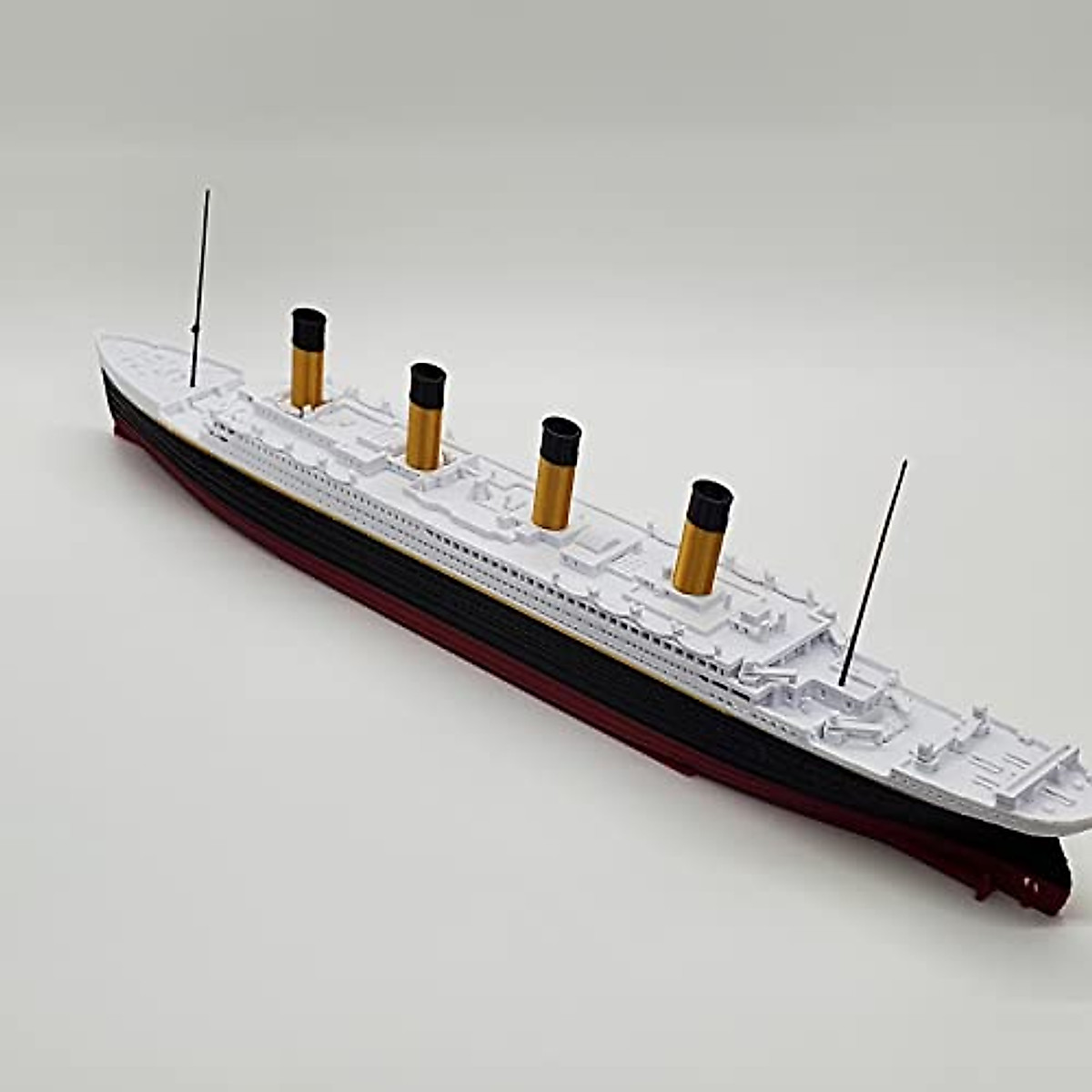 RMS Titanic Model 1 Foot in Length w/Floating Iceberg Model Included, White, 1 FT LONG