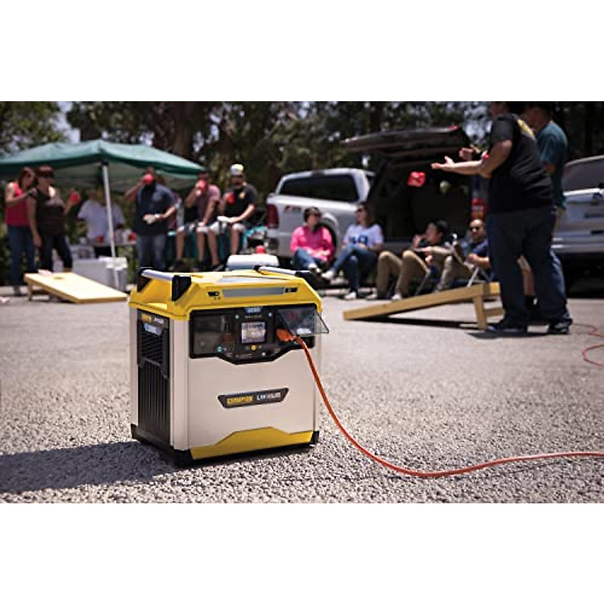 Champion Power Equipment 100593 3276-Wh Power Station 3200/1600-Watt Portable Lithium-Ion Battery Solar Generator