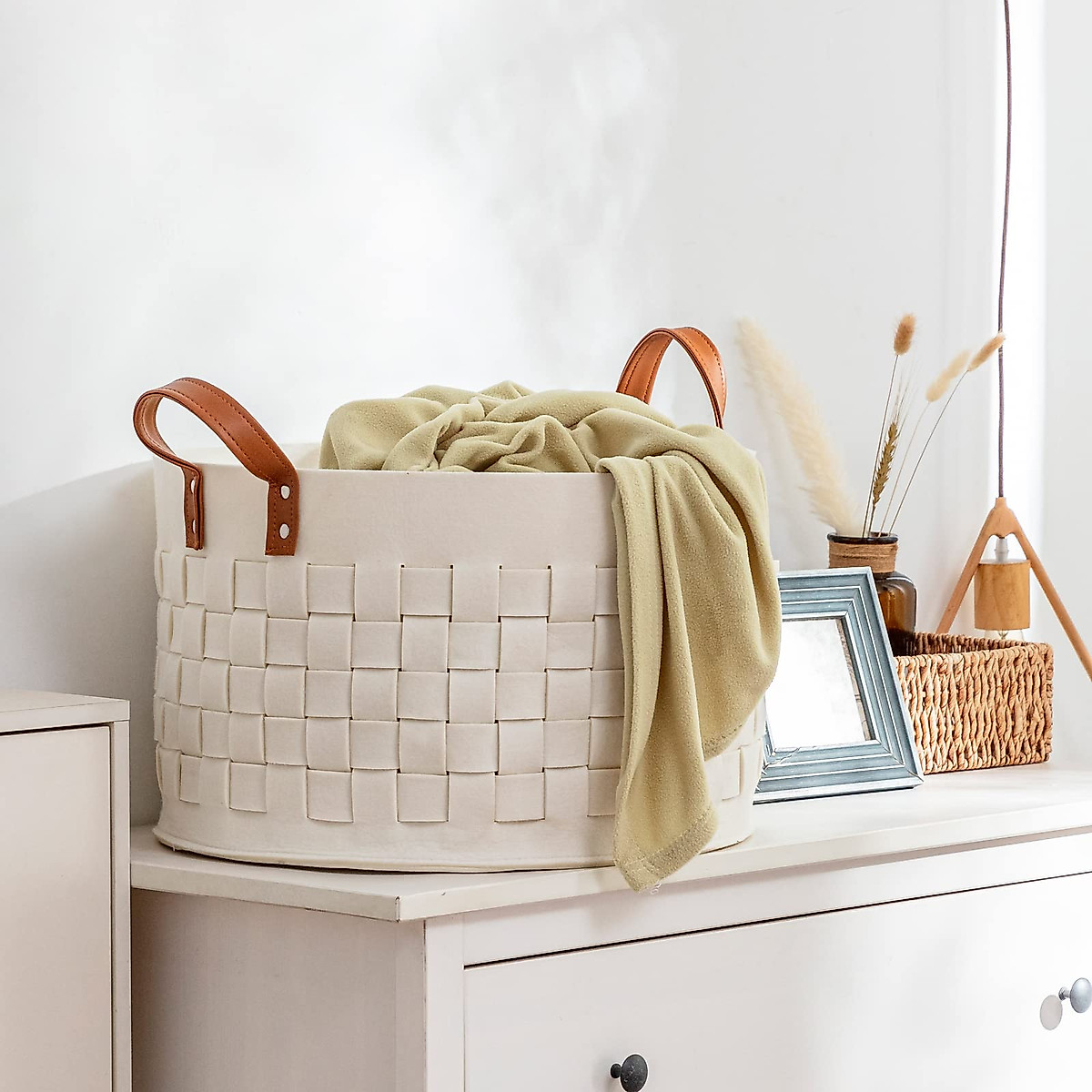 BOLDMONEKY Blankets Basket 20”x20”x11.8”, Large Round Laundry Hamper with Leather Handle, Soft Dog Toy Woven Basket for Storage-Beige