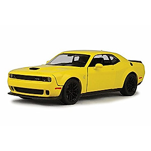Motor Max 2018 Dodge Challenger SRT Hellcat Widebody, Bright Yellow 79350YL - 1/24 Scale Diecast Model Toy Car