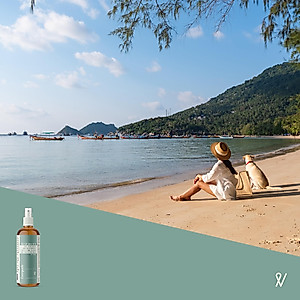 Everpath 2024 Upgraded Pet Fresh Breath Spray - 8 Fluid Ounces/236mls | Made in The USA | Enhances Dental and Gum Wellness | Supports Oral Care and Control Bad Breath | Natural Solution for Pets