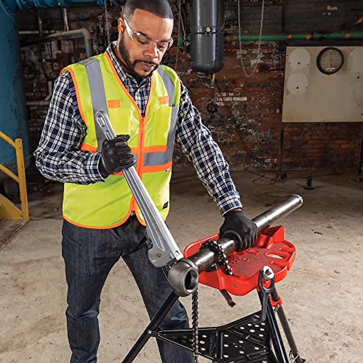 RIDGID 36273 460-6 Portable TRISTAND Chain Vise for 1/8"-6" Pipe, Red/Black