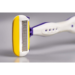 About Body Spa Shave 4-Blade Disposable Razors, Premium Disposable Shavers With Coconut Oil Moisture Pad, 4 Count