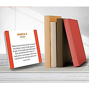 2022 Great Quotes From Great Leaders Boxed Calendar: 365 Inspirational Quotes From Leaders Who Shaped the World (Daily Calendar, Desk Gift for Him, Office Gift for Her)
