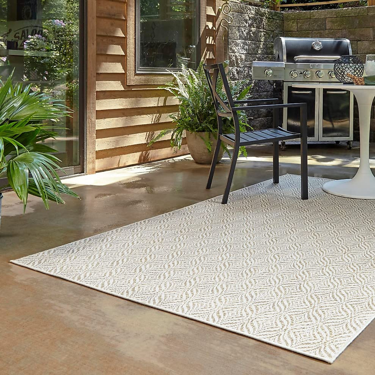 Unique Loom Outdoor Trellis Collection Area Rug - Deco Trellis (5' 3" x 8' Rectangle, Taupe/ Ivory)