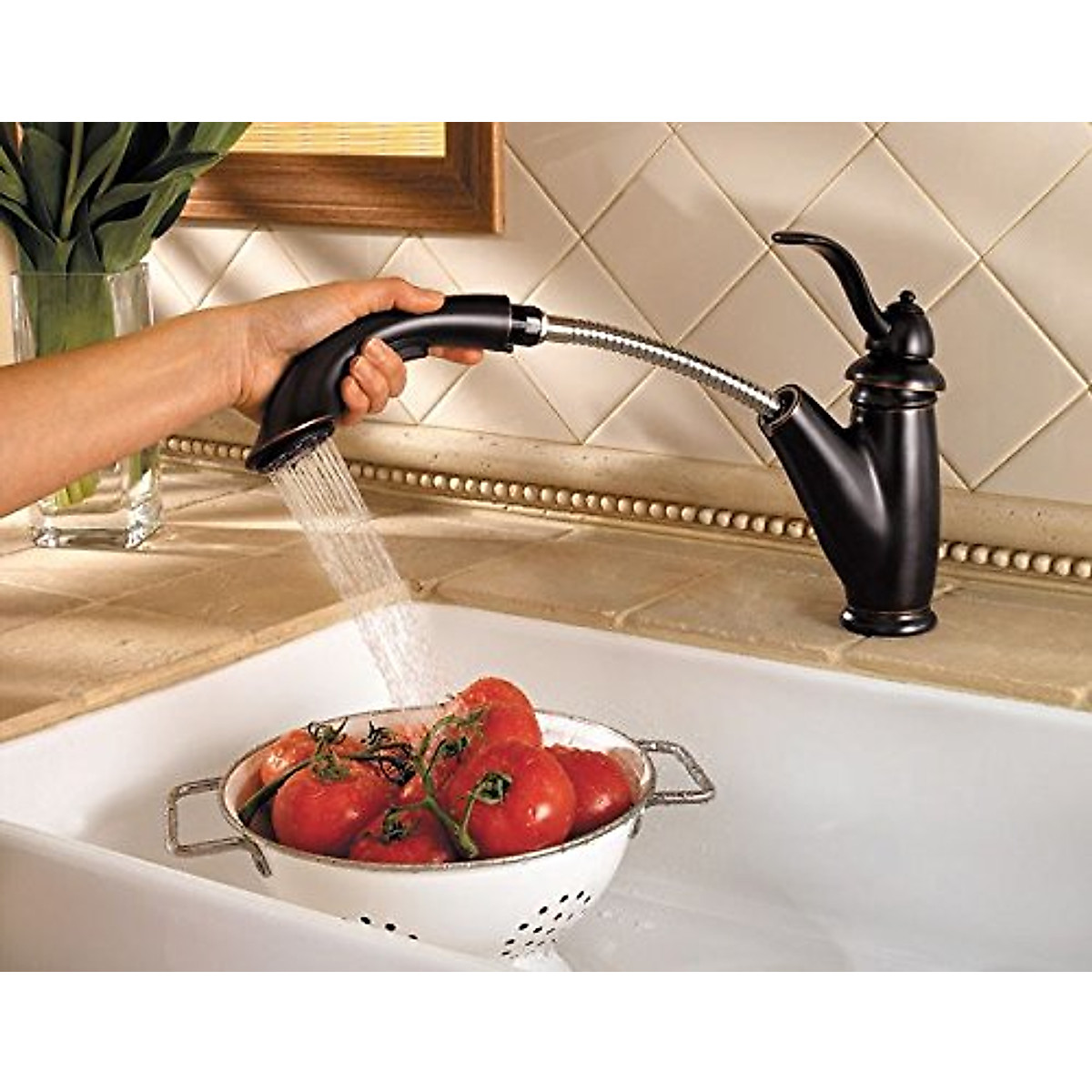 Pfister LG5327YY Marielle 1-Handle Pull-Out Kitchen Faucet in Tuscan Bronze, Water-Efficient Model
