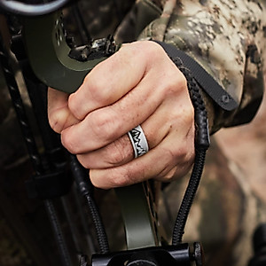 QALO Men's Rubber Silicone Ring, Frost & Forest Ridgeline Strata, Silicone Rubber Wedding Band, Breathable, Durable Wedding Ring for Men, 9mm Wide 1.85mm Thick, Grey & Forest Green, Size 10