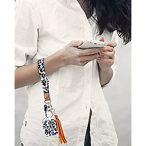 Airpods 3rd Generation Case with Keychain Wristlet, OULRAEFS Soft Silicone Skin Case Cute Airpod Case 3rd Generation Protective Case Cover with Wrist Lanyard for Airpods 3 2021 Gift for Women, Leopard