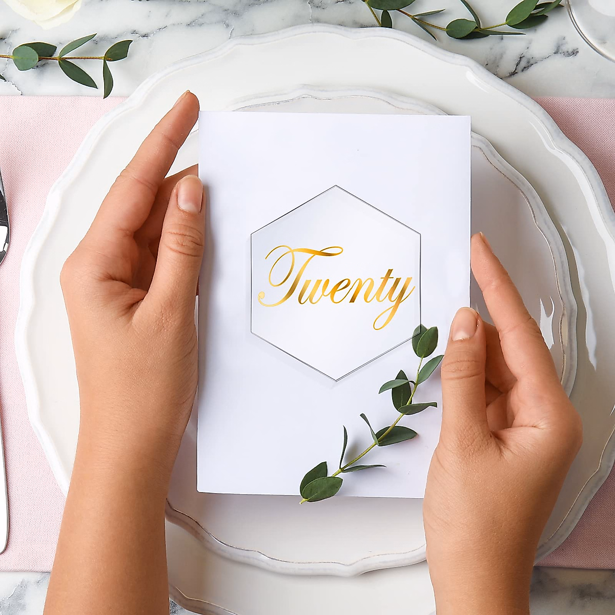 Yalikop 80 Pcs Clear Acrylic Place Cards 3.15" x 2.76" Hexagon Blank Plates Acrylic Hexagon Tiles Acrylic Name Plate Acrylic Seating Chart Escort Name Plate for Wedding DIY Table Setting Dinner Party