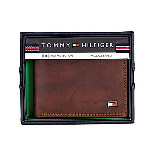 Tommy Hilfiger Men's Leather Passcase Wallet, Tan Huck, One Size