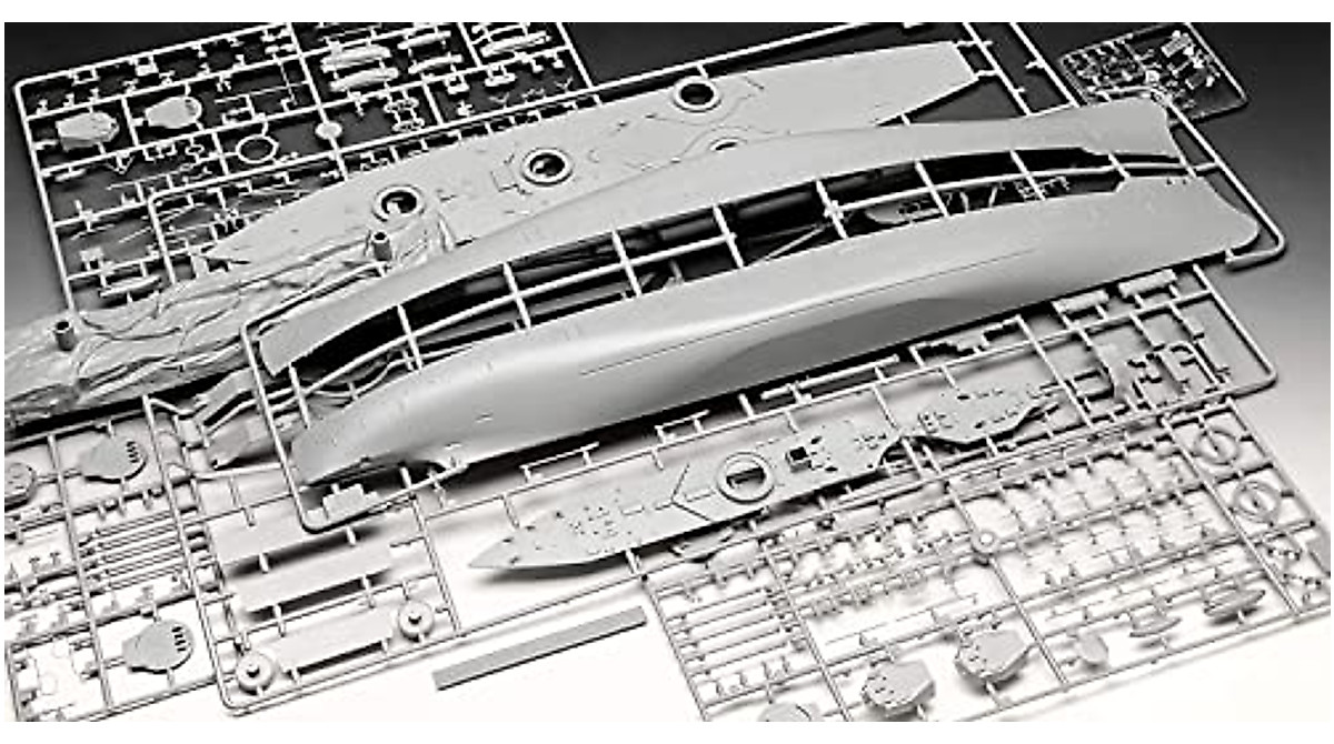 Revell HMS Dreadnought Model Kit 1:350 Scale Unpainted